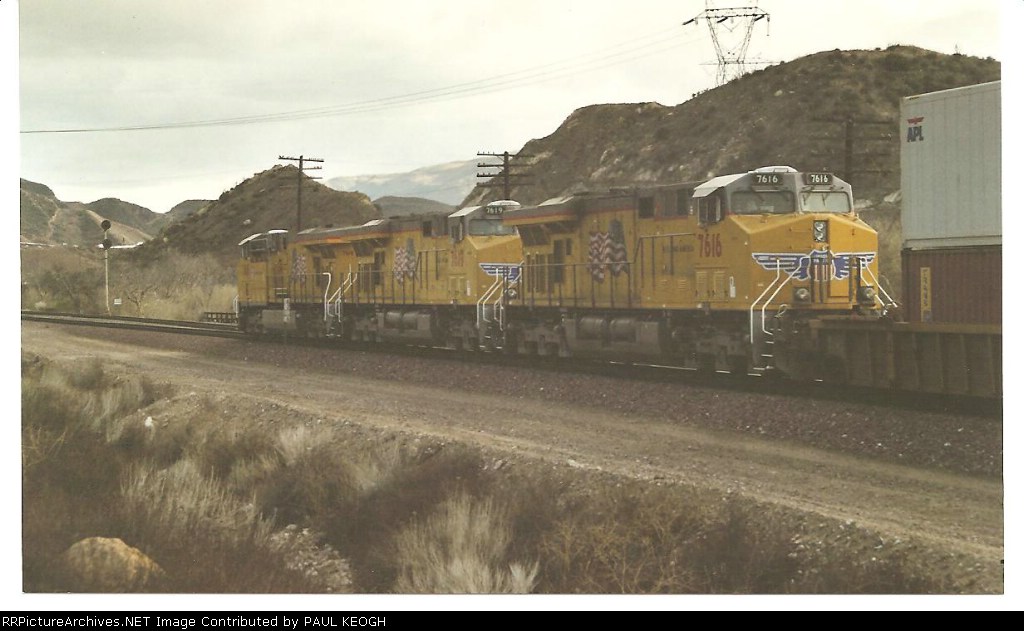 New UP 7600 series at Cajon Pass